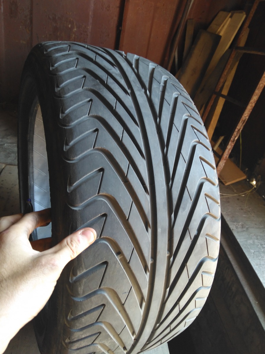 Купить зимние шины б/у Vredestein Ultrac Vanti 255/40 R18 30% в Киеве ...