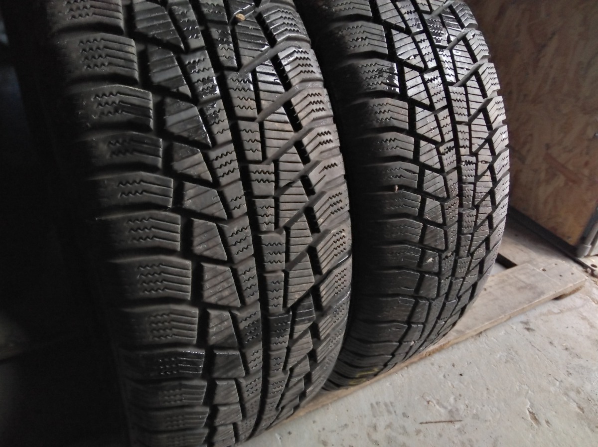 Купить зимние шины б/у Goodyear Ultra Grip 9 / 205/55 R16 15% в Киеве ...