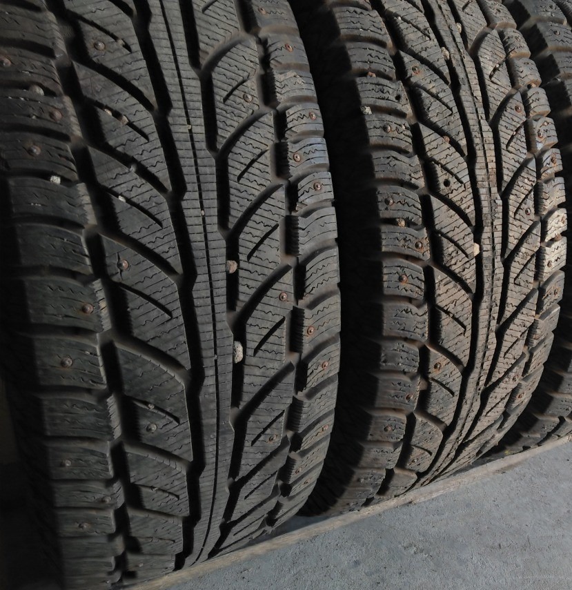 Купить зимние шины б/у Nokian W+ 225/45 R17 10% в Киеве - Shina-bu.com.ua